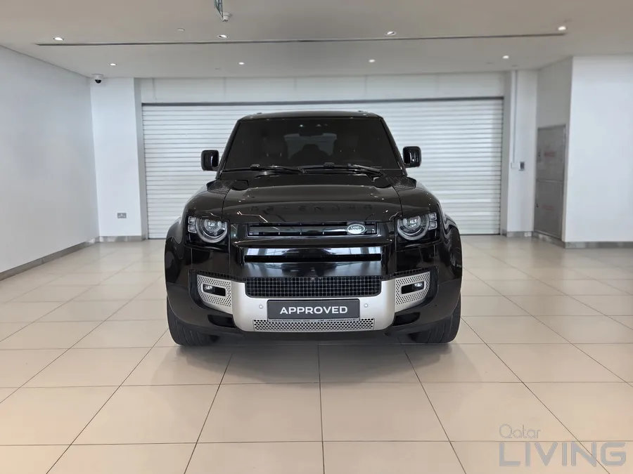 Defender 110 3.0i6 HSE 400PS (2024)