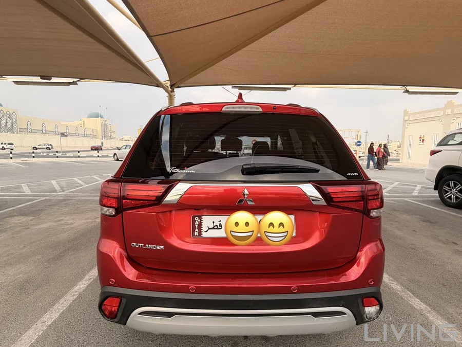 MITSUBISHI OUTLANDER 2020